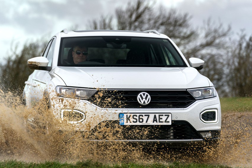 Volkswagen T-Roc Review (2021) | Parkers