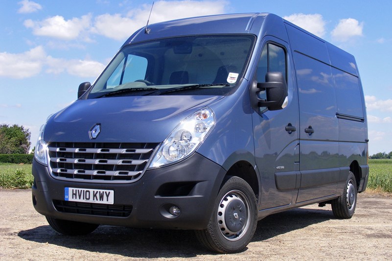 Renault Master review (2021) | Parkers
