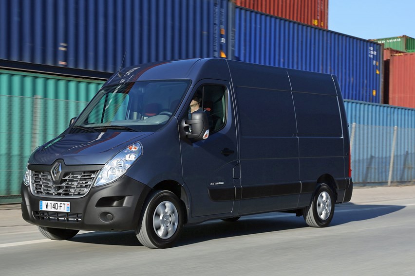 Renault Master review (2021) | Parkers