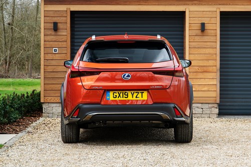 Lexus UX (2022) Practicality, Boot Space & Dimensions | Parkers