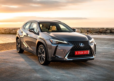 Lexus UX (2022) Practicality, Boot Space & Dimensions | Parkers