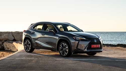 Lexus UX (2022) Practicality, Boot Space & Dimensions | Parkers