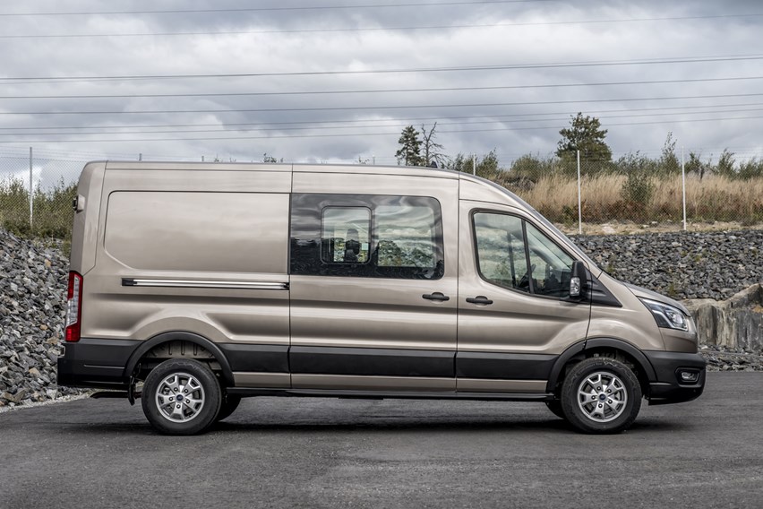 Ford Transit van dimensions, capacity, payload, volume, towing | Parkers