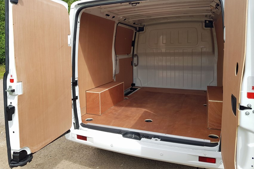 LDV V80 van dimensions (2016-on), capacity, payload, volume, towing | Parkers