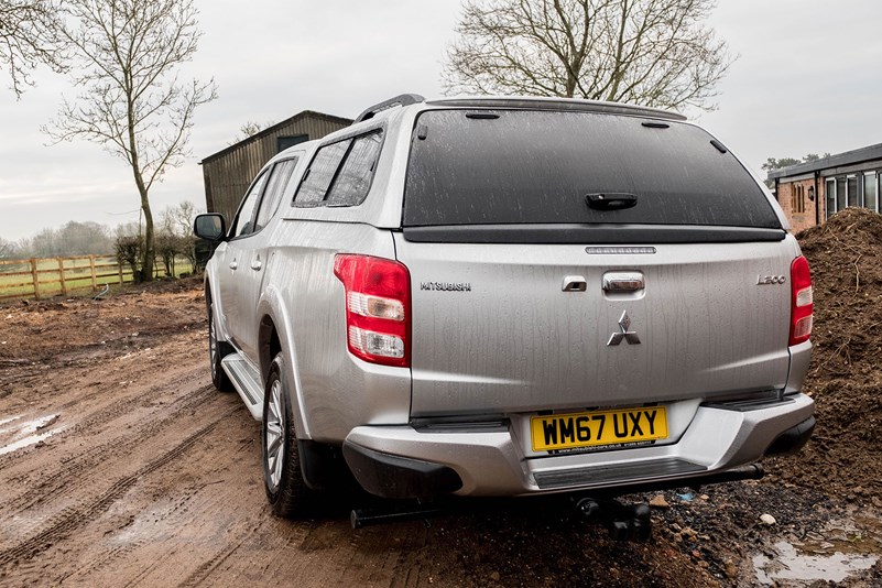Mitsubishi L200 pickup review (2015-2019) | Parkers