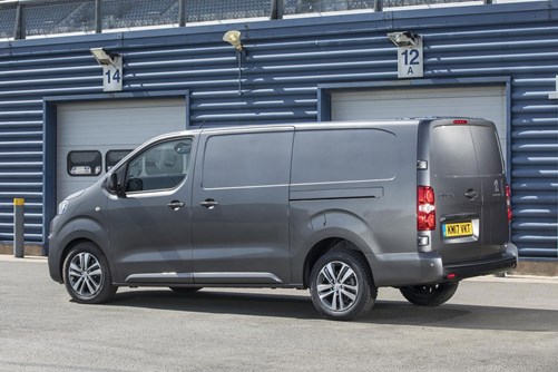 Peugeot Expert van review (2020) | Parkers