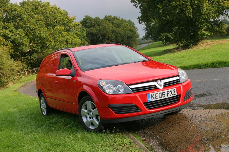 Vauxhall Astra van review (2006-2012) | Parkers