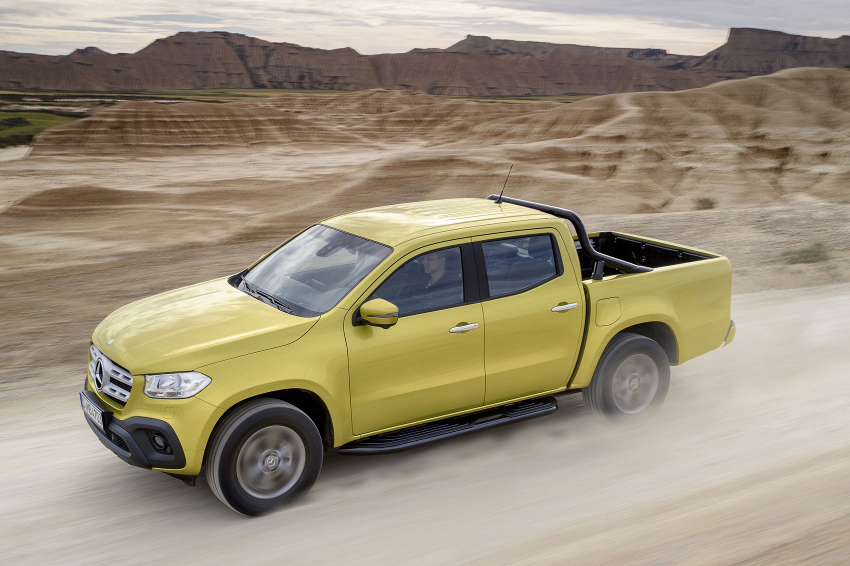 What’s the difference between the Mercedes-Benz X-Class and the Nissan ...