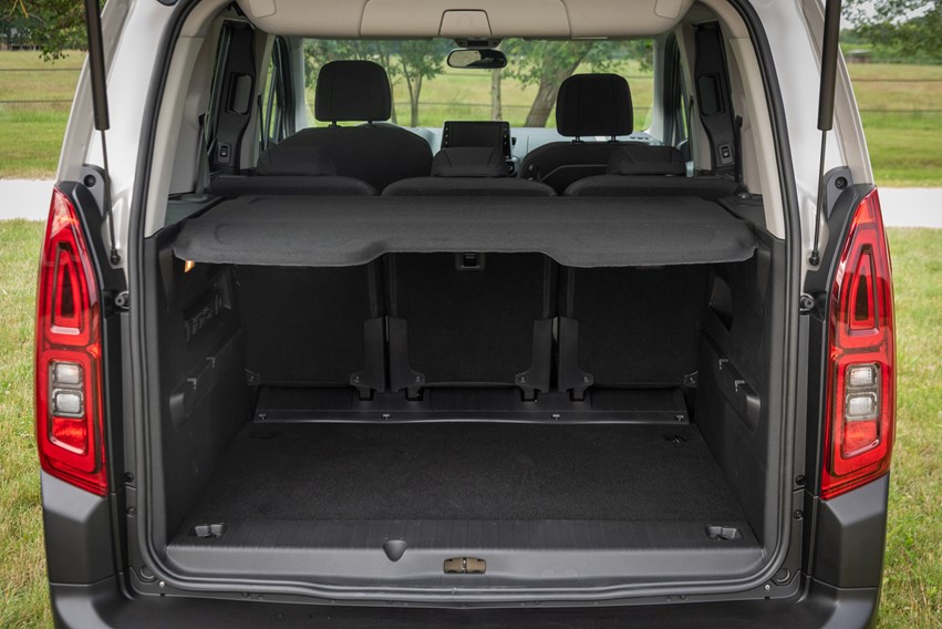 Citroën Berlingo (2021) Interior Layout, Dashboard & Infotainment | Parkers