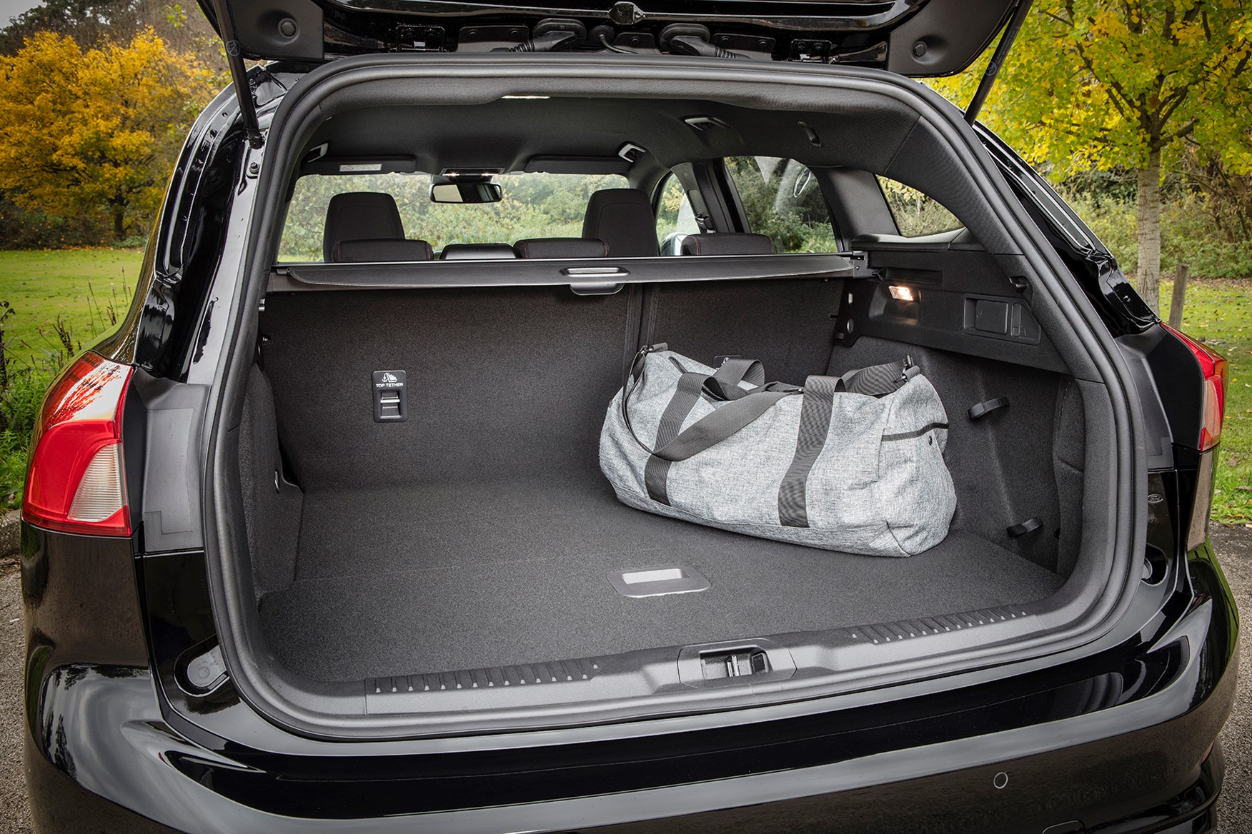 Ford Focus Estate Review (2021) | Parkers