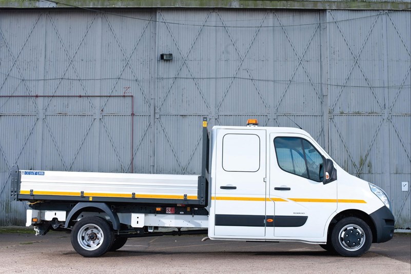 New Renault Master Luton Box Van and Aluminium Tipper range for 2019 ...