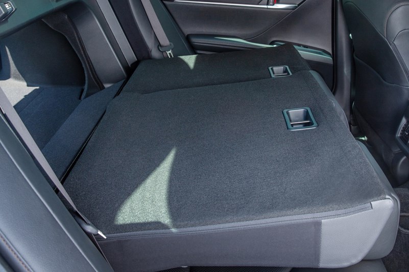 Toyota Camry (2021) Practicality, Boot Space & Dimensions | Parkers