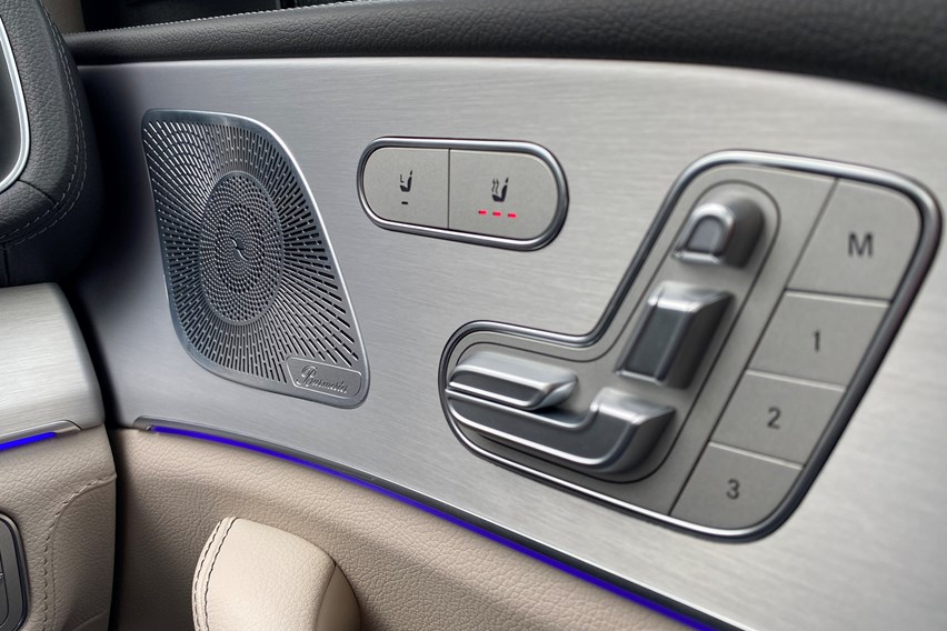 Mercedes-Benz GLS (2021) Practicality, Boot Space & Dimensions | Parkers