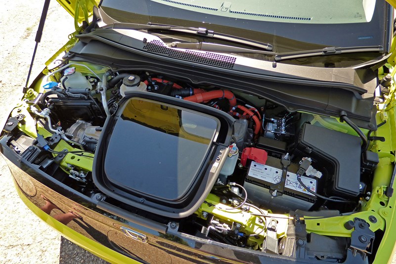 Honda e (2021) Engines, Drive & Performance | Parkers