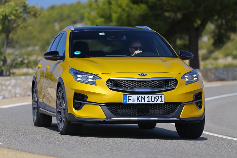 Kia Xceed Review (2021) | Parkers
