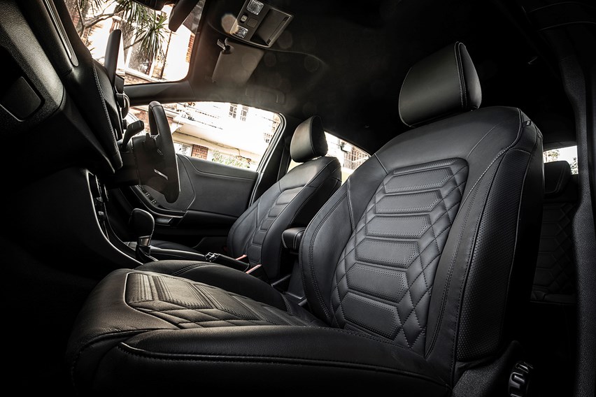 Ford Puma (2021) Interior Layout, Dashboard & Infotainment | Parkers