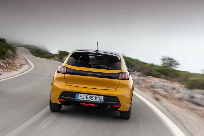 Peugeot 208 Review (2021) | Parkers