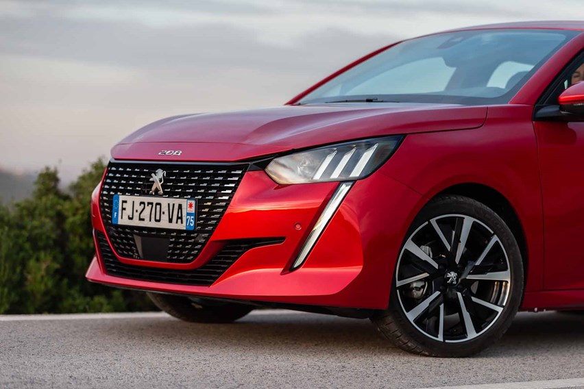 Peugeot 208 Review (2021) | Parkers