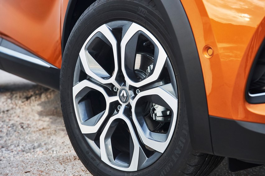 Renault Captur Review (2021) | Parkers