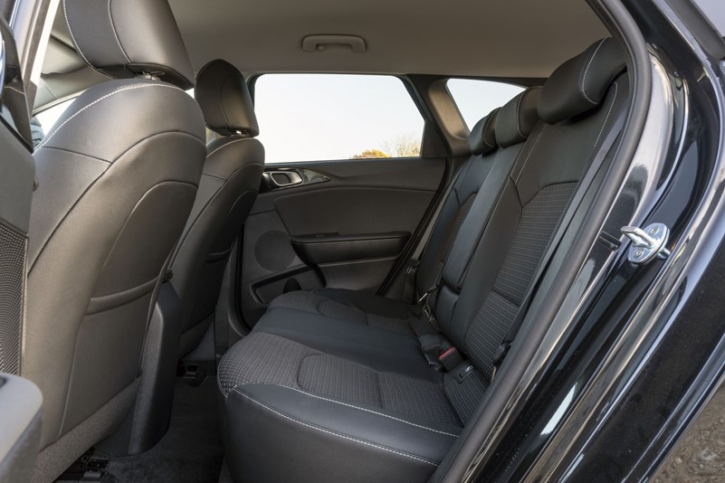 Kia Ceed Sportswagon (2021) Practicality & Boot Space | Parkers