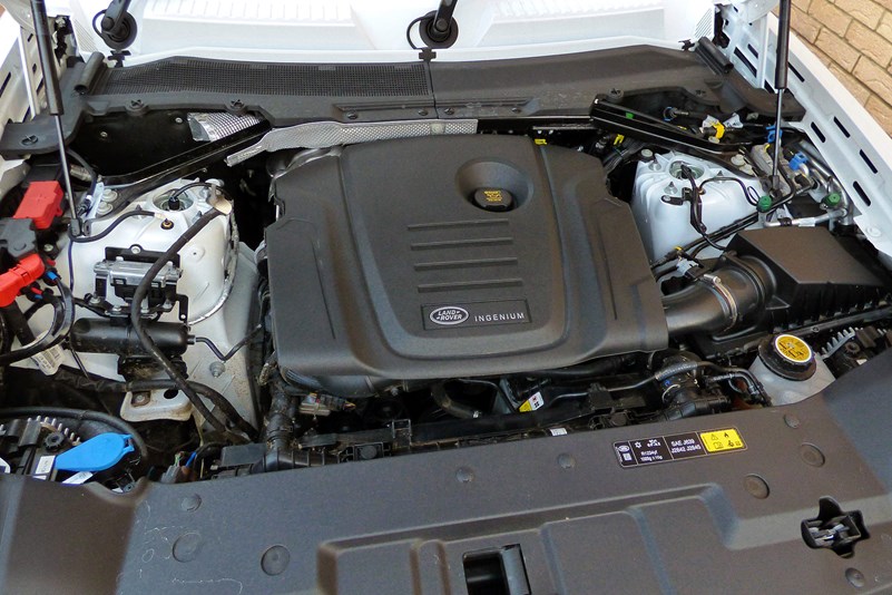 Land Rover Defender (2021) Engines, Drive & Performance | Parkers