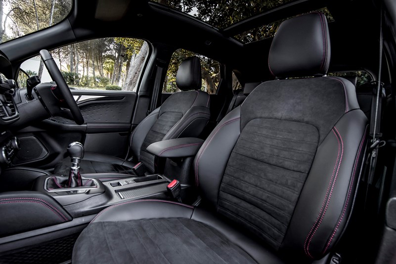 Ford Kuga (2021) Interior Layout, Dashboard & Infotainment | Parkers