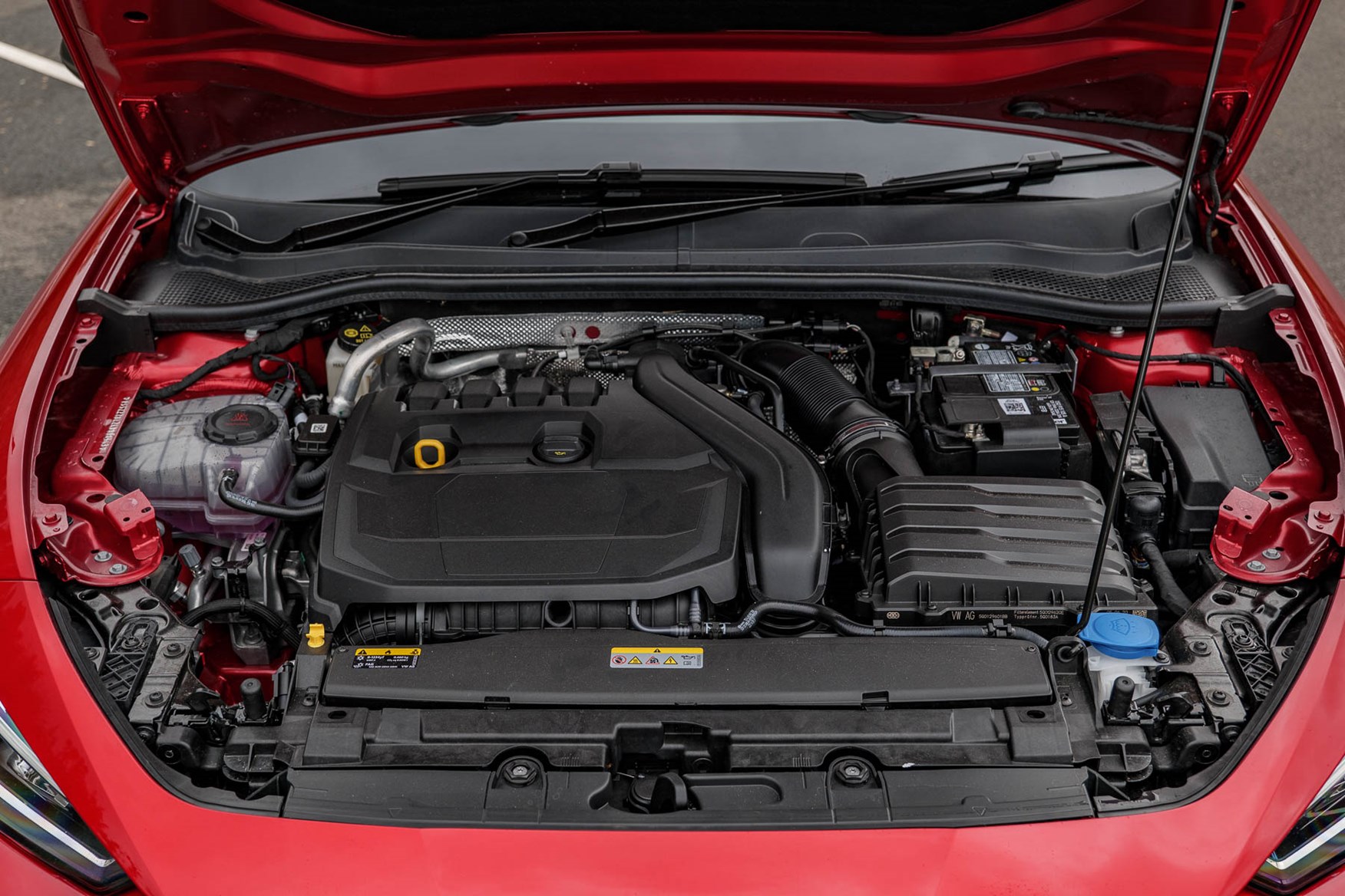 SEAT Leon Estate (2021) Interior, Dashboard & Infotainment | Parkers