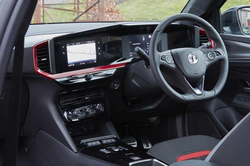Vauxhall Mokka (2021) Interior Layout, Dashboard & Infotainment | Parkers