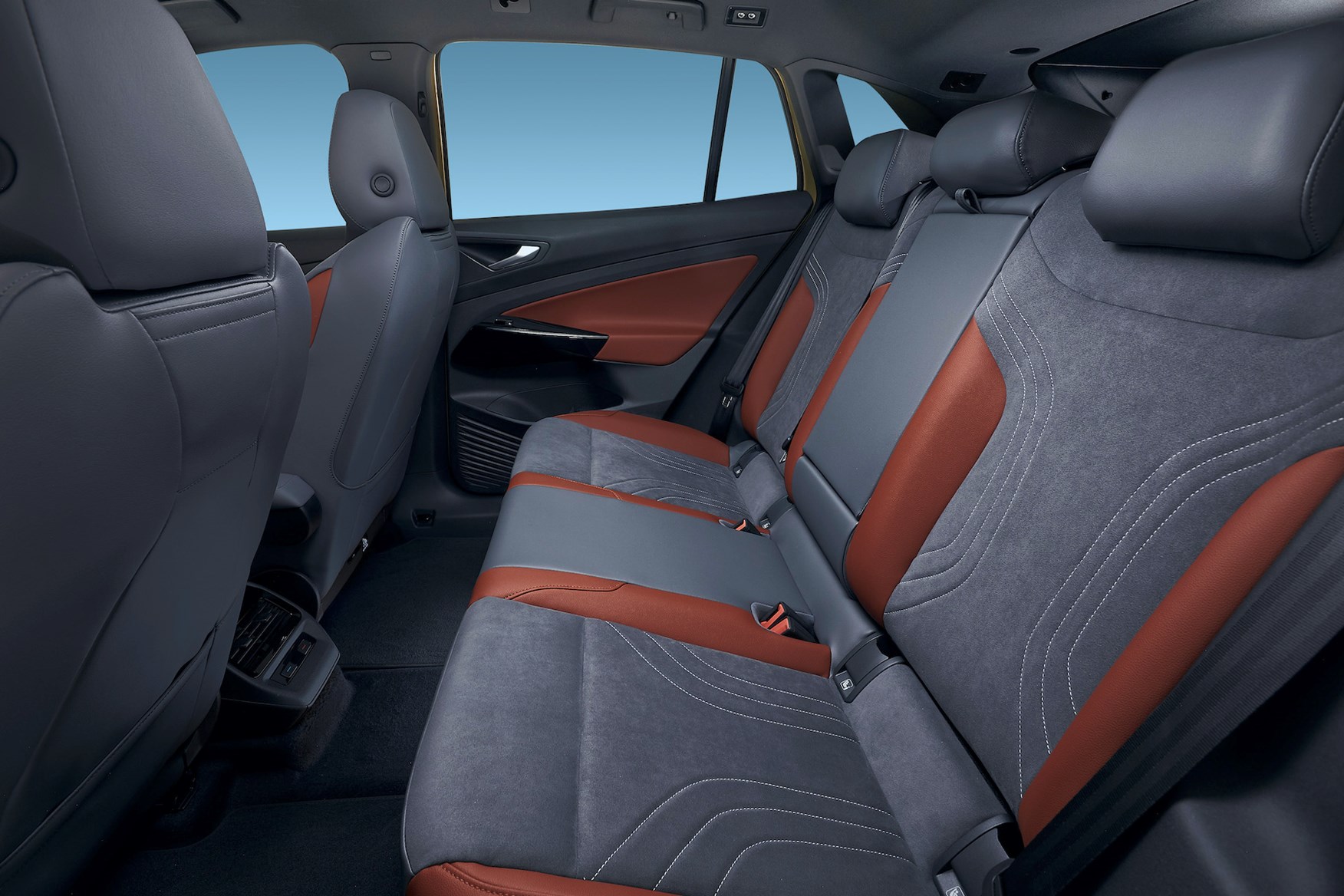 Volkswagen ID.4 (2021) Practicality, Boot Space & Dimensions | Parkers