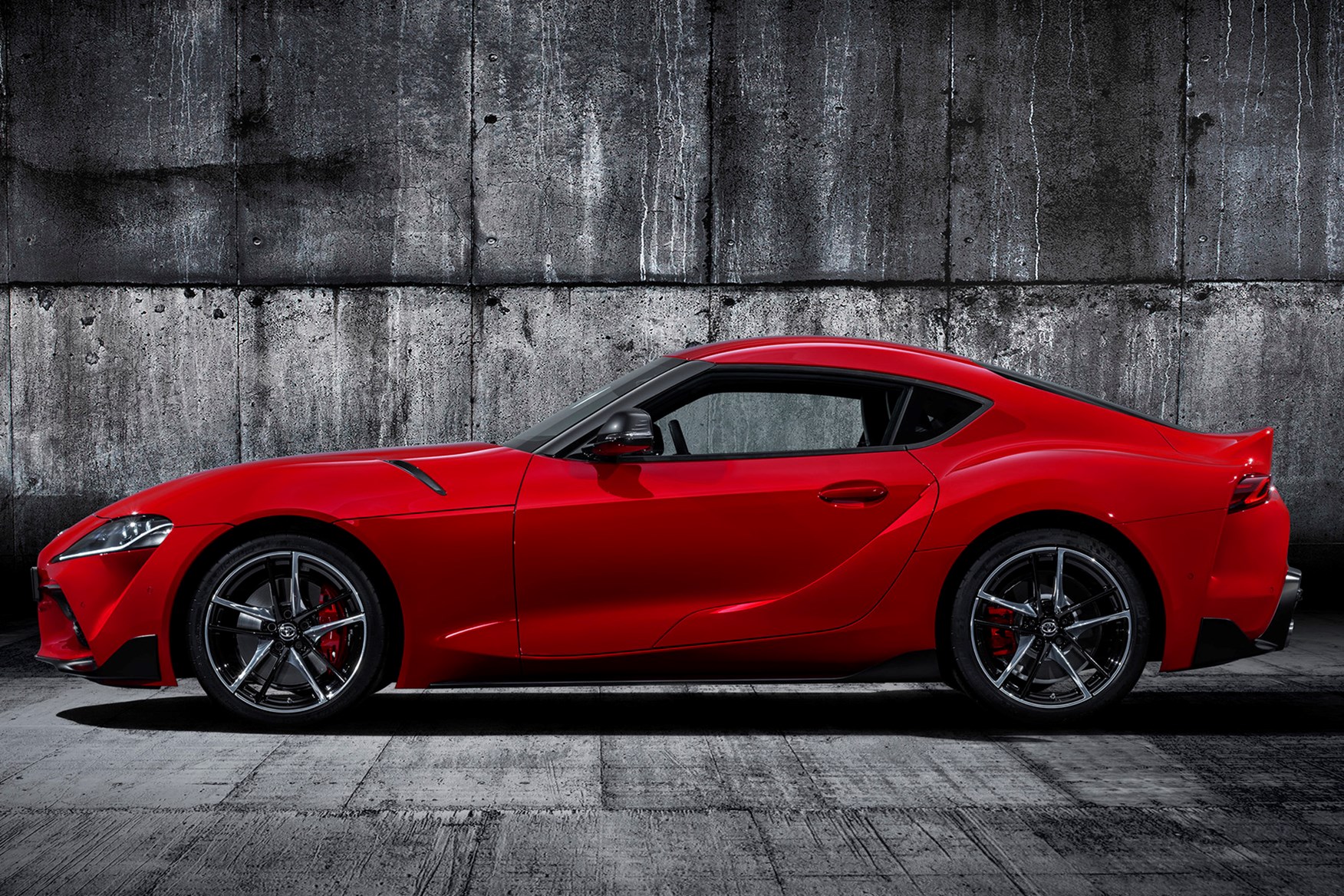 Toyota GR Supra (2022) boot space, practicality and safety | Parkers