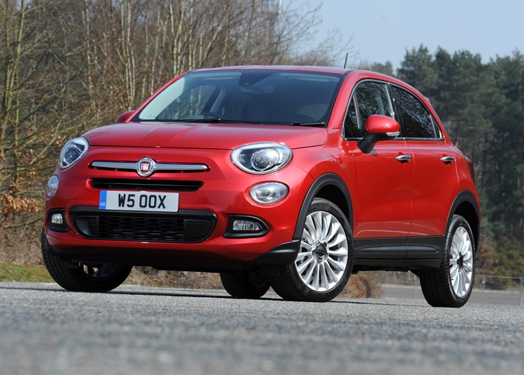 Fiat 500X (2022) boot space, practicality and safety | Parkers
