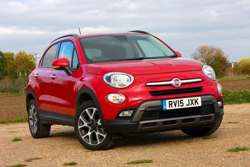 Fiat 500X (2022) boot space, practicality and safety | Parkers