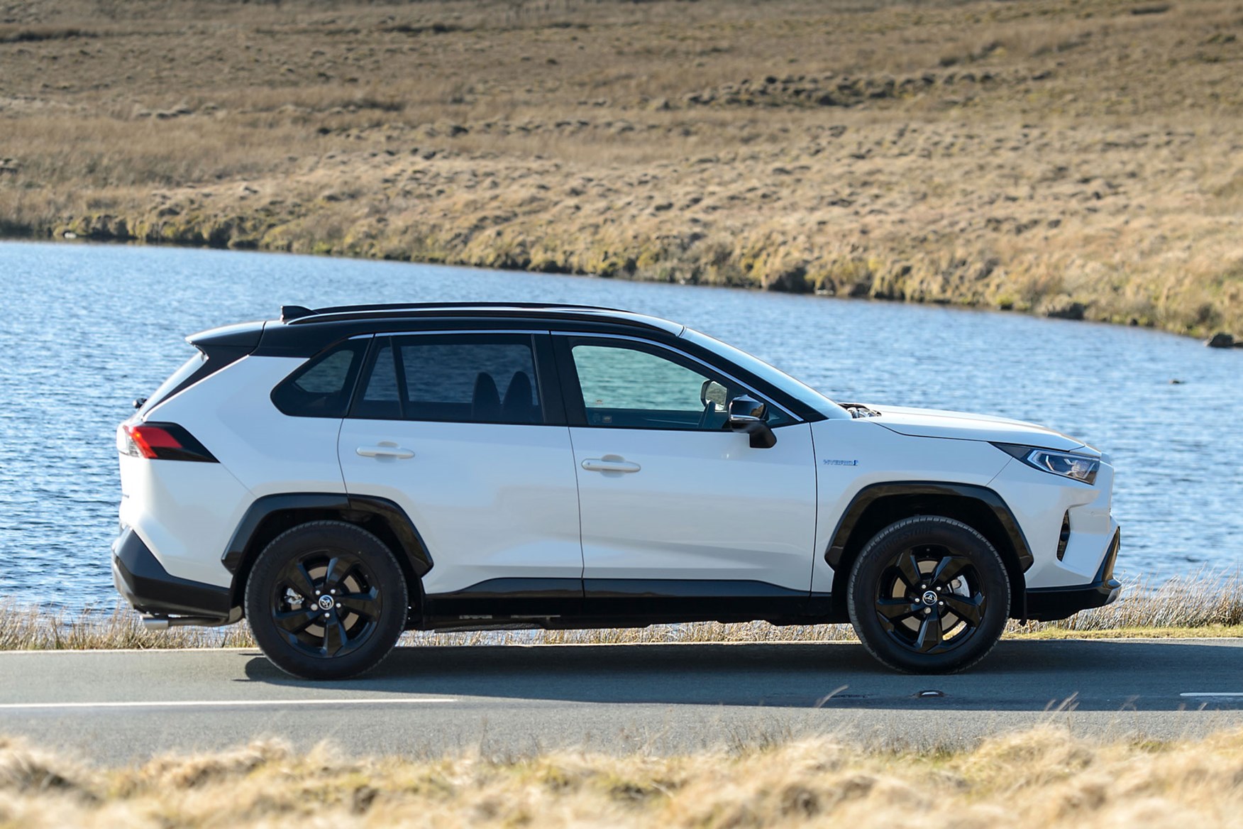 Toyota RAV4 (2022) boot space, practicality and safety | Parkers