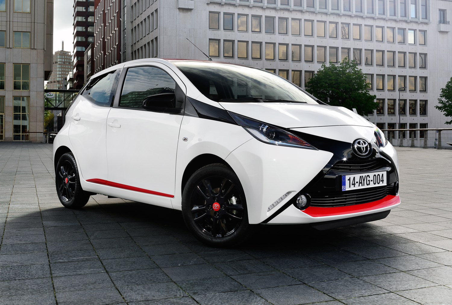 Toyota Aygo (2022) boot space, practicality and safety | Parkers