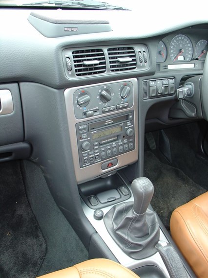 Used Volvo C70 Convertible (1999 - 2005) Review | Parkers