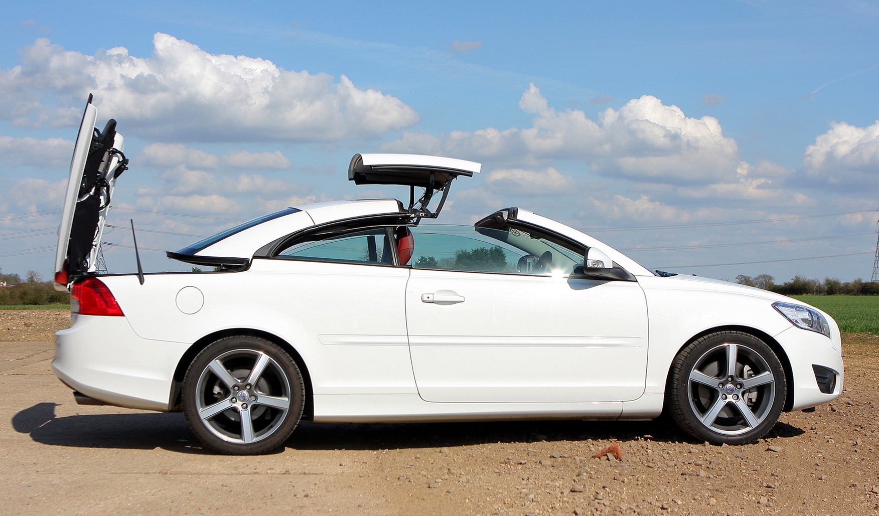 Used Volvo C70 Coupe Cabriolet (2006 - 2013) boot space, practicality ...