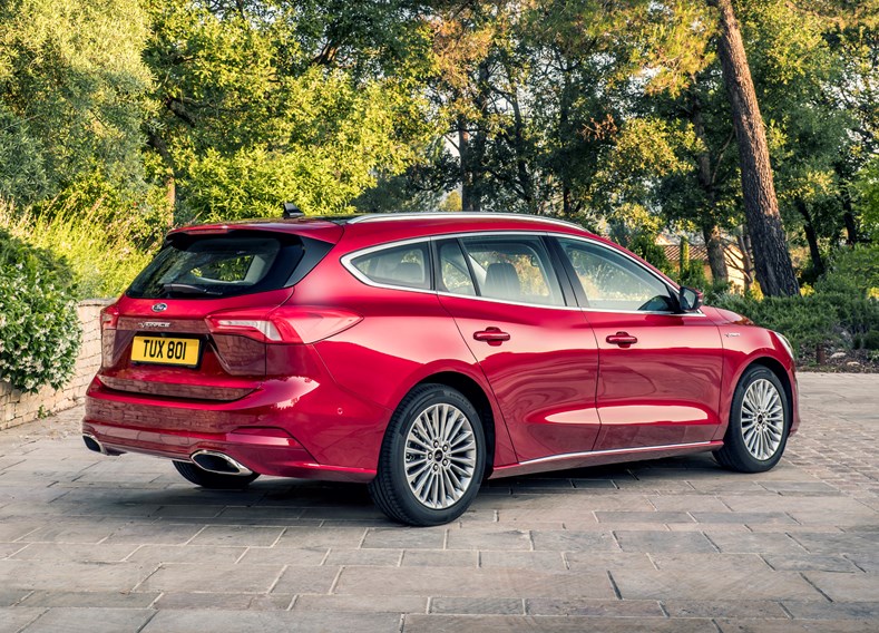 Ford Focus Estate (2022) boot space, practicality and safety | Parkers