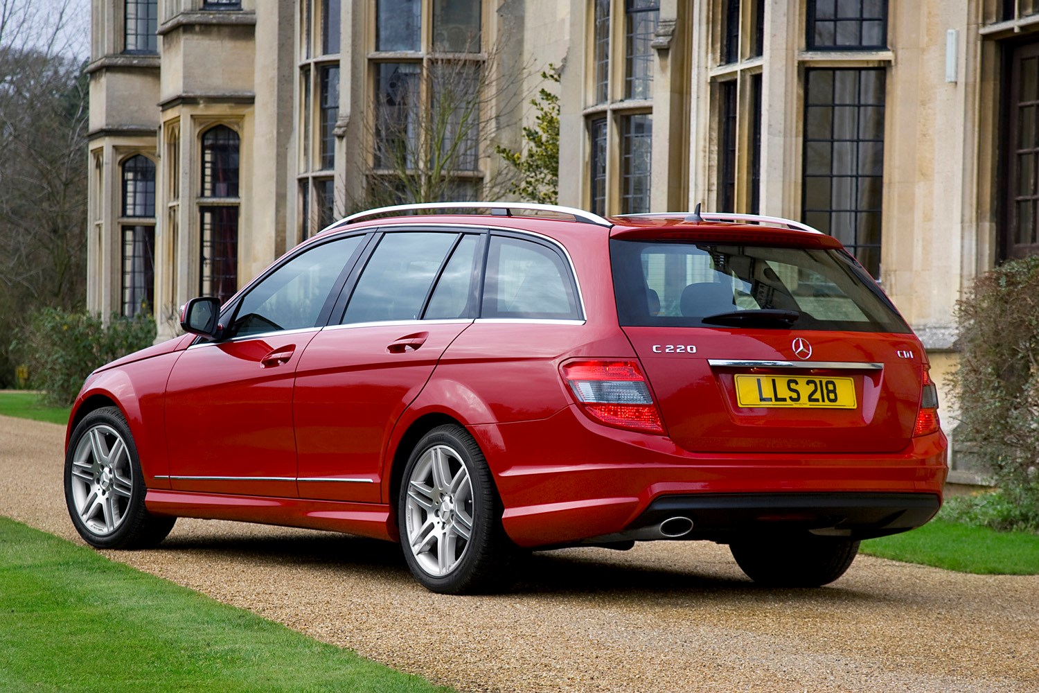 Used Mercedes-Benz C-Class Estate (2008 - 2014) Review | Parkers