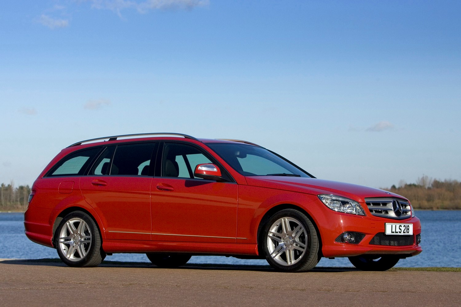 Used Mercedes-Benz C-Class Estate (2008 - 2014) Review | Parkers
