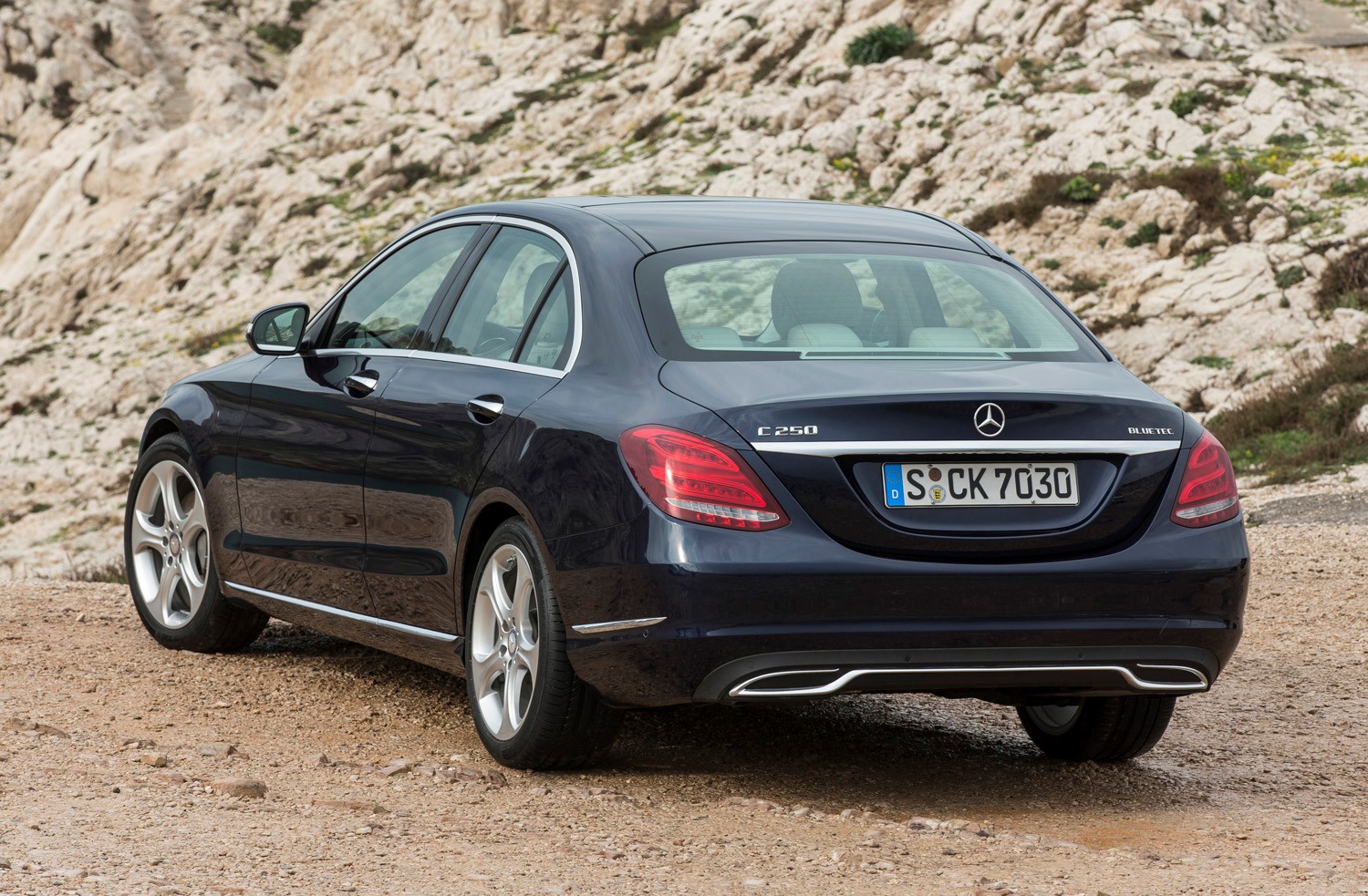 Used Mercedes-Benz C-Class Saloon (2014 - 2021) Review | Parkers