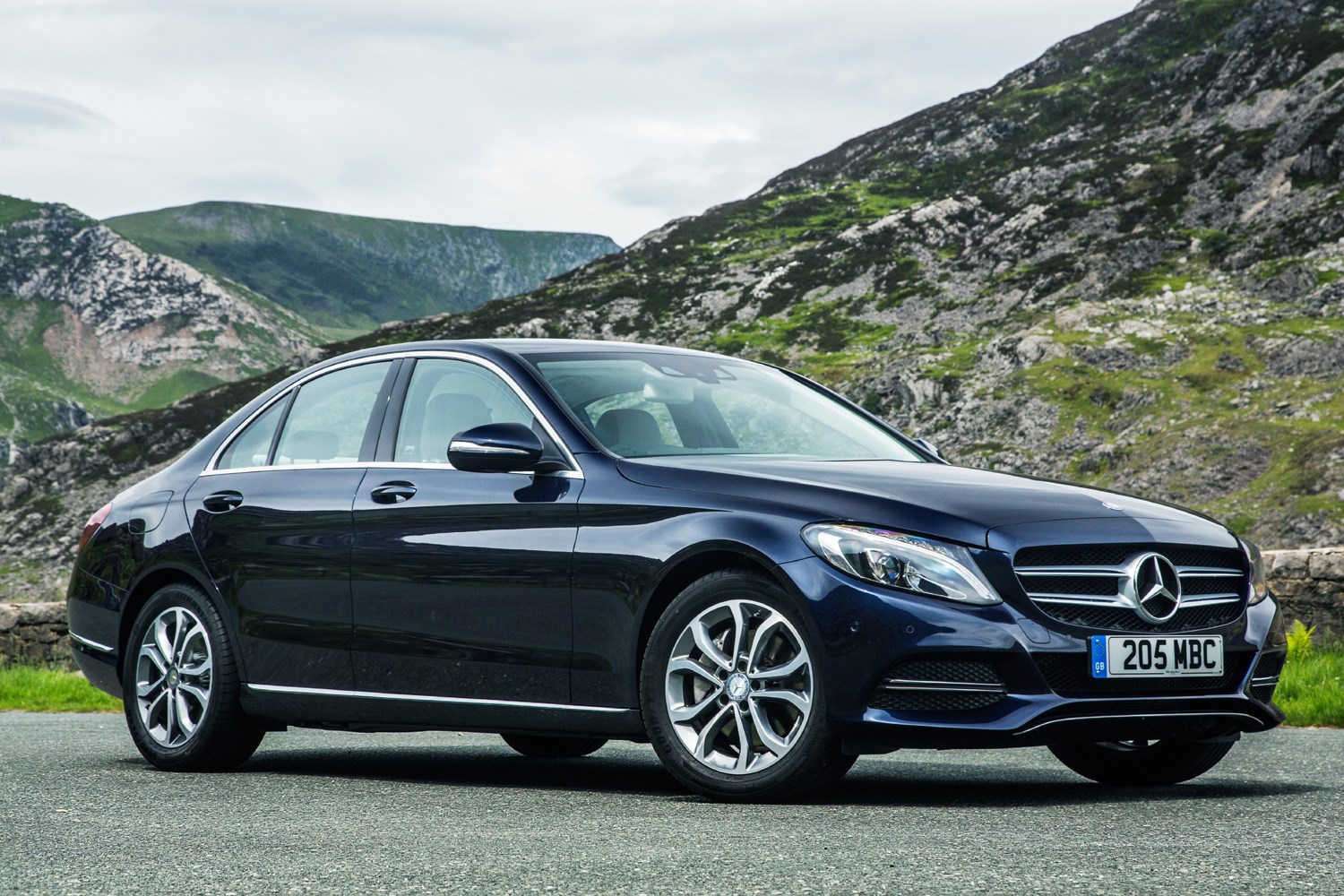 Used Mercedes-Benz C-Class Saloon (2014 - 2021) Review | Parkers