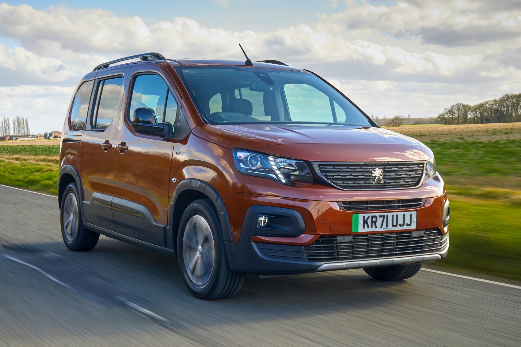 Peugeot e-Rifter (2022) boot space, practicality and safety | Parkers