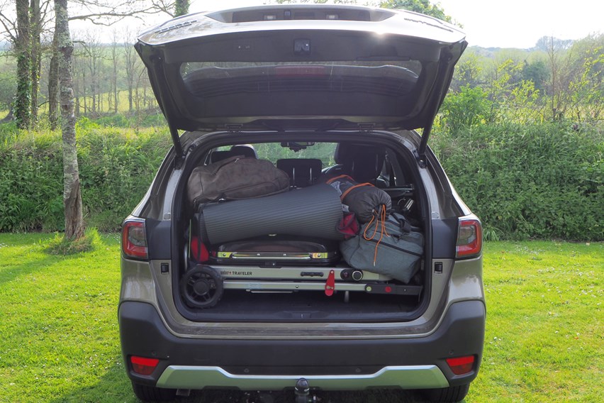 Subaru Outback (2022) boot space, practicality and safety | Parkers