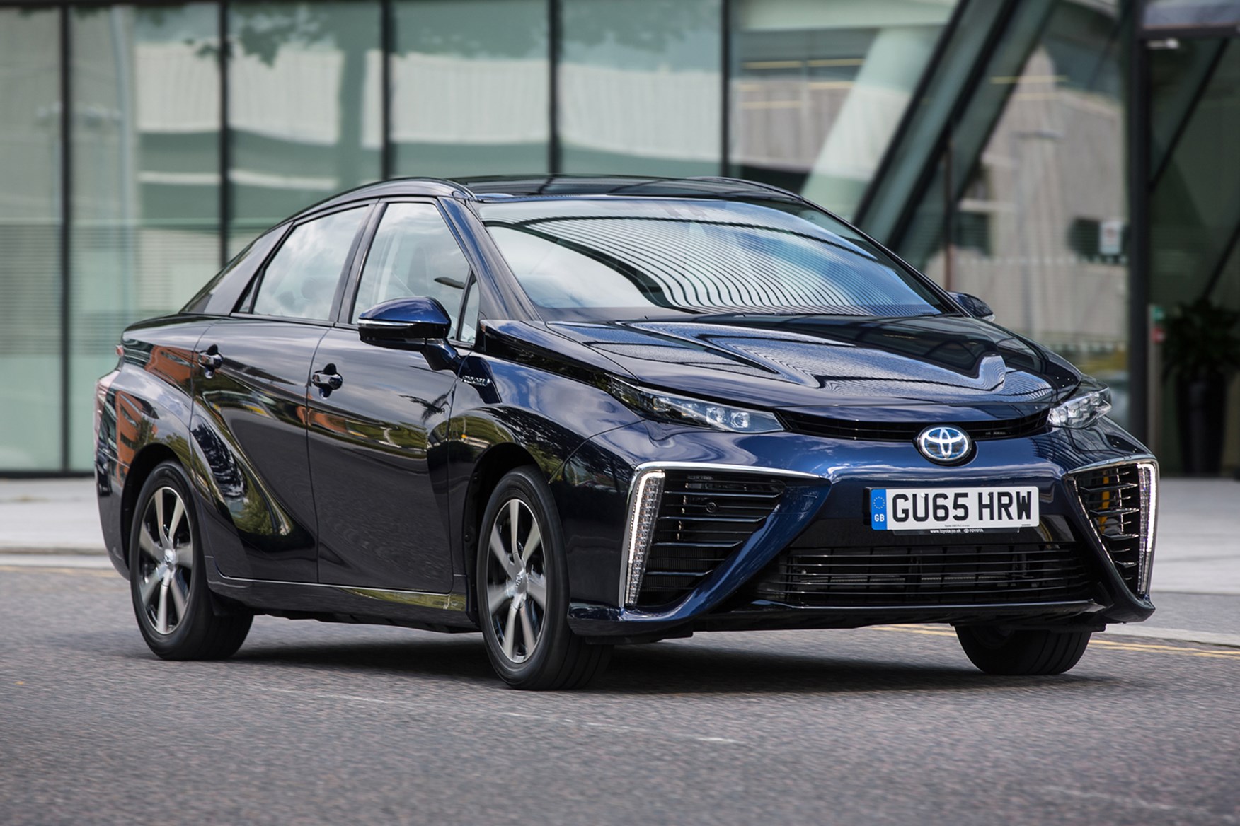 What is a hydrogen car? And how do they work? | Parkers