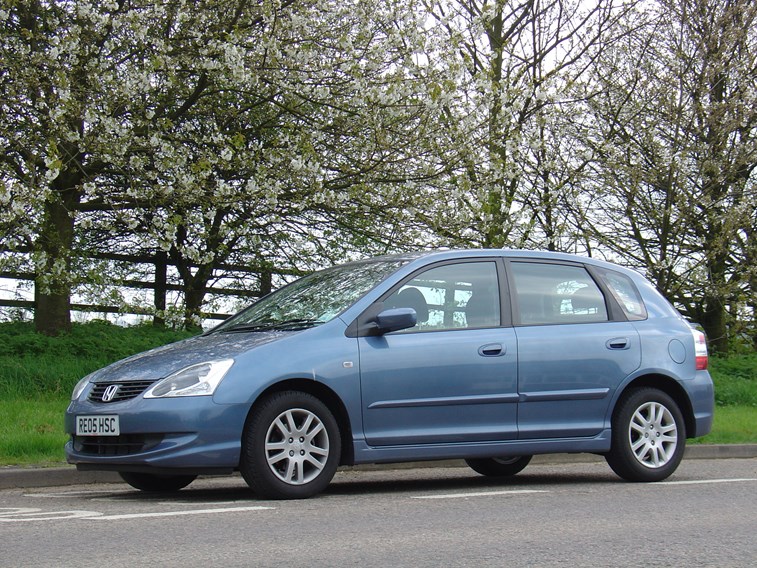 Used Honda Civic Hatchback (2000 - 2005) Review | Parkers