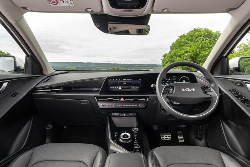 Kia Niro EV (2022) boot space, practicality and safety | Parkers