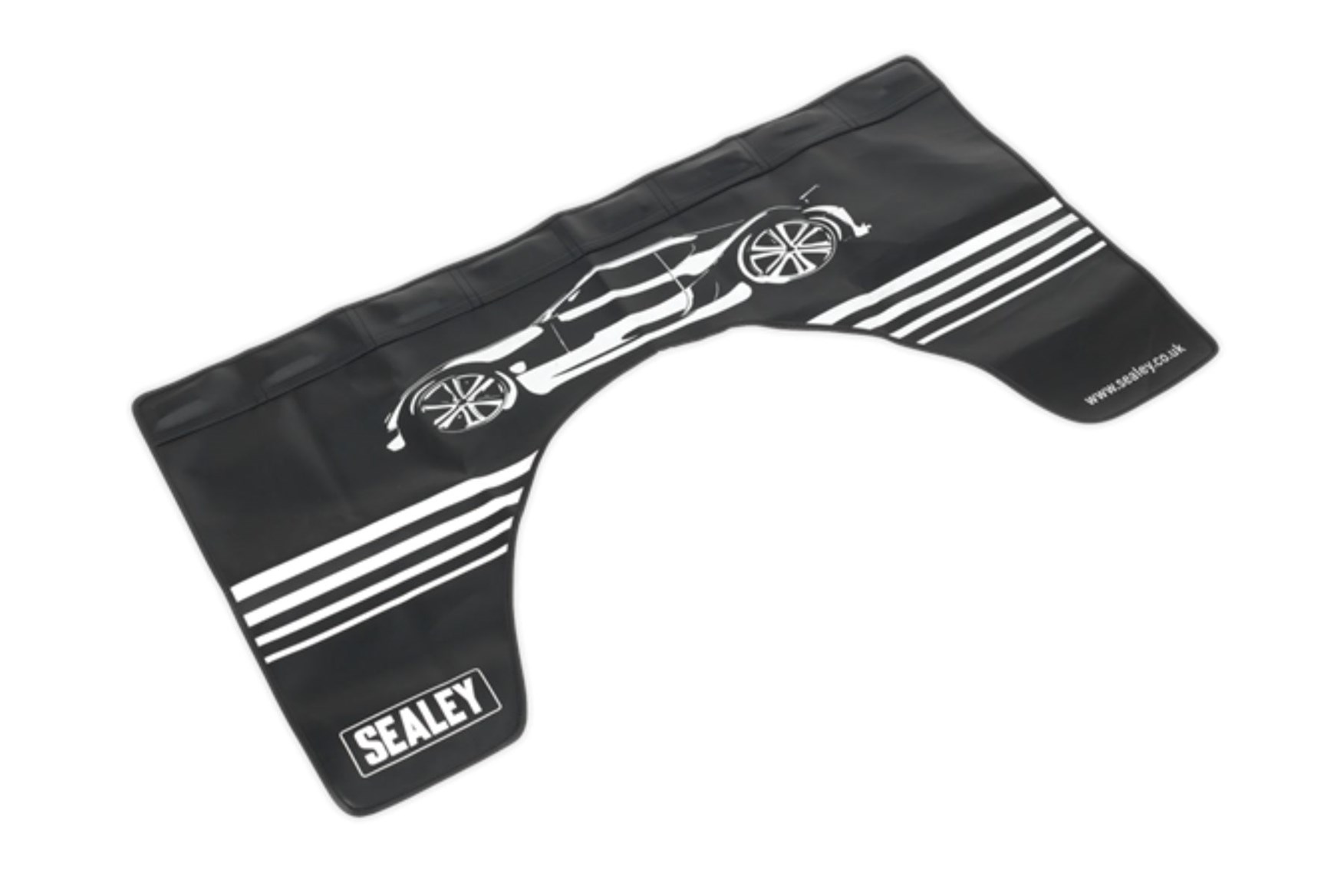 The best wing protectors to use during car repairs | Parkers