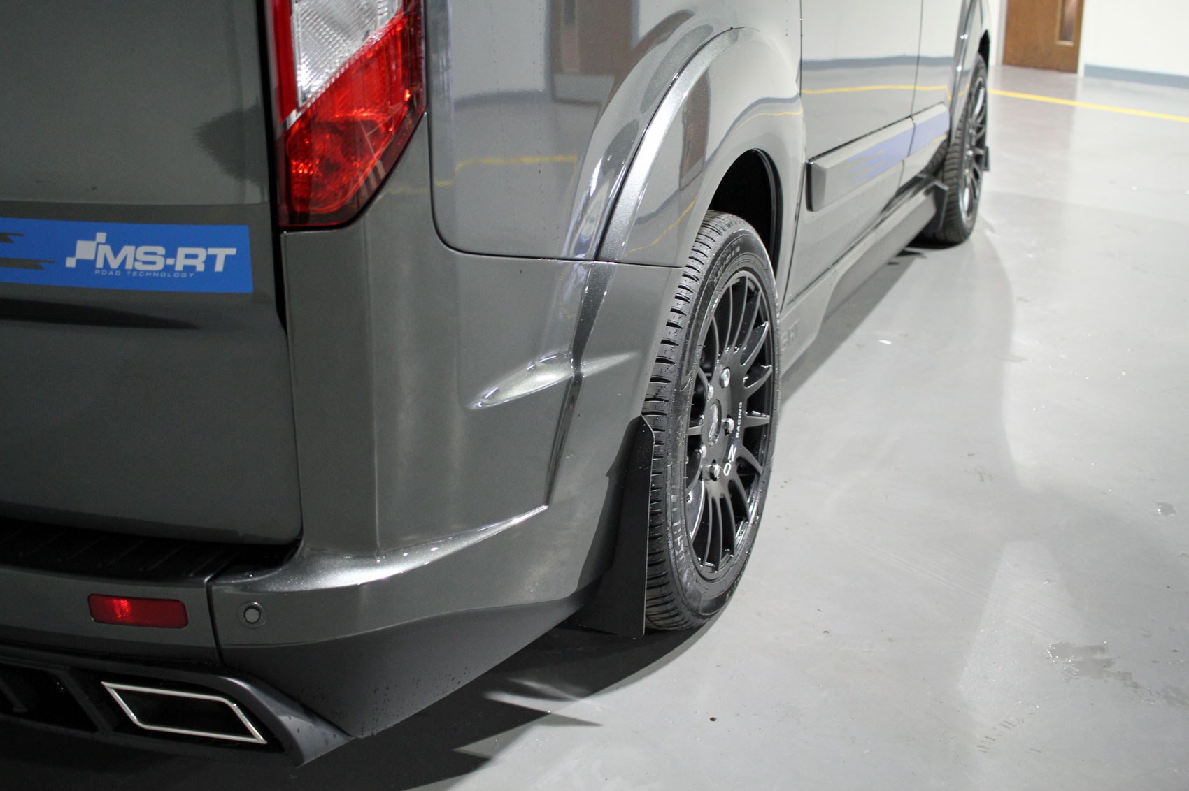 Ford Transit Custom MS-RT (2017) 170hp DCiV automatic review | Parkers