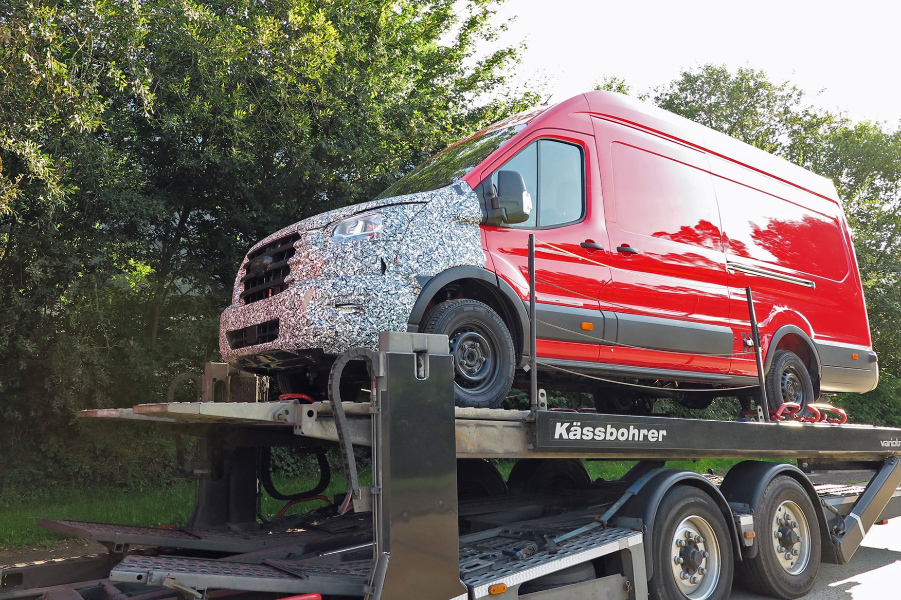 New 2019 Ford Transit facelift - latest details from the CV Show | Parkers