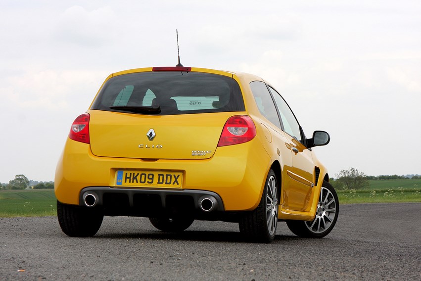 Used Renault Clio Renaultsport (2006 - 2012) Review | Parkers